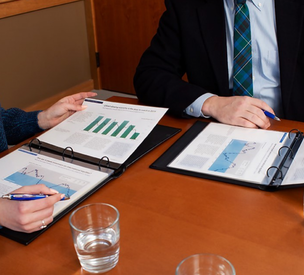 Pick the Right Presentation Binder For Your Project - Gallery Leather Blog