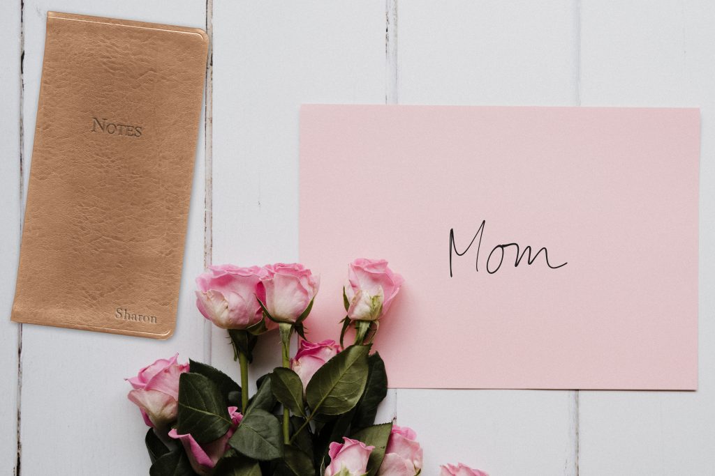 Our 5 Most Popular Gifts for Mother's Day - Gallery Leather Blog